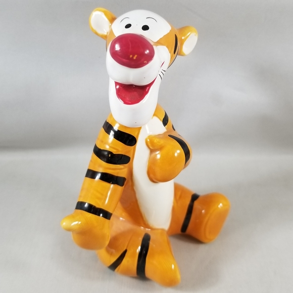 Disney | Other | Vintage Walt Disney Productions Tigger Figurine ...